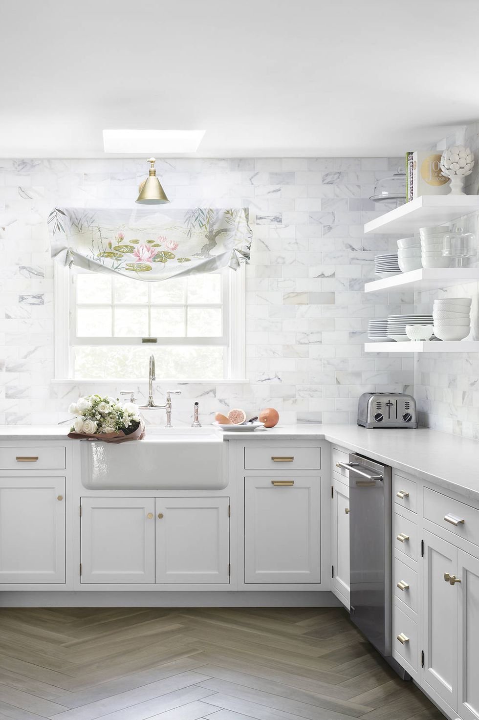 Use These Genius Hacks To Make A Small Kitchen Look Bigger